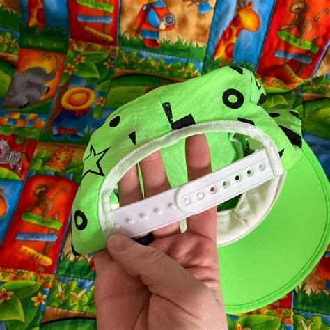 Rare 1990 Vintage Neon Green Chuck E Cheese Hat Gem