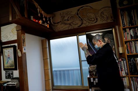 Rompiendo tabues los fanáticos de los tatuajes japoneses se muestran