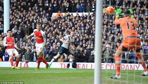 Tottenham 2 2 Arsenal Alexis Sanchez Cancels Out Harry Kane Stunner