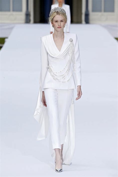 Ralph Russo Couture Fashion Show Collection Fall Winter 2019 Presented
