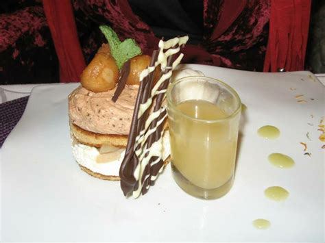 Millefeuille De Poires Aux Deux Chocolats
