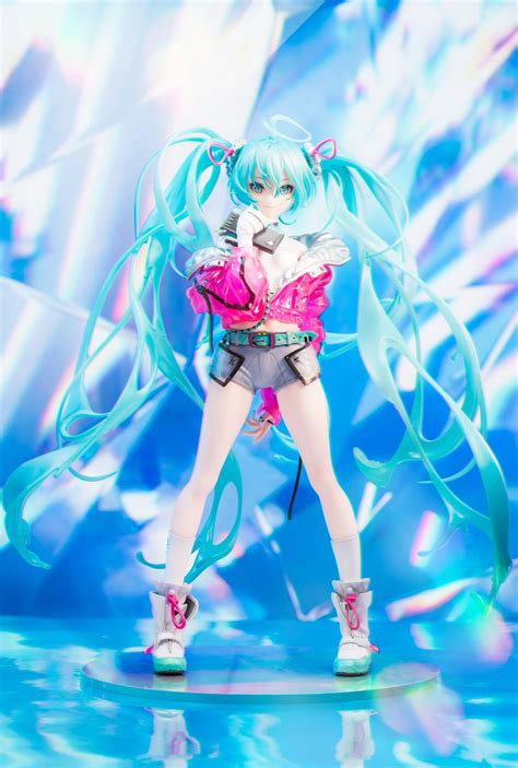 無能大佐 On Twitter Rt Nnnnnonstop Gsc 初音ミク With Solwa 米山舞老师的原画真的棒，这