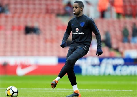 Match Of The Day On Twitter Ryan Sessegnon Starts His First Game For