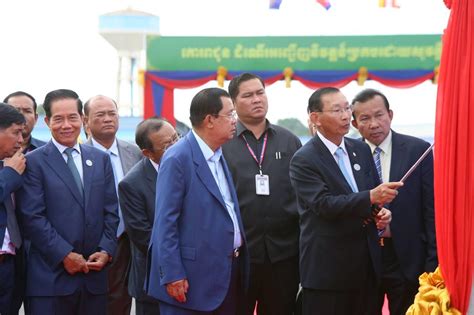 សម្តេចតេជោ ហ៊ុន សែន រំលឹកថា សម្តេចកិត្តិព្រឹទ្ធបណ្ឌិត រលូតកូនក្នុងផ្ទៃអស់ម្នាក់