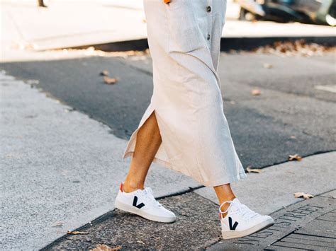 Veja Las Zapatillas Sostenibles Que Adoran Las Celebrities Y Las