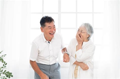 定年後の60歳から男性が仕事を続ける5つの選択肢！おすすめの仕事や成功のポイントを紹介 コラム｜高齢者雇用支援の株式会社うぇるねす