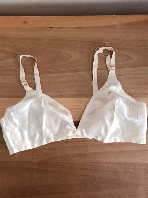 Vintage Formaid Brassieres Size 38 Off White N Beige Bra Ladies 1950s