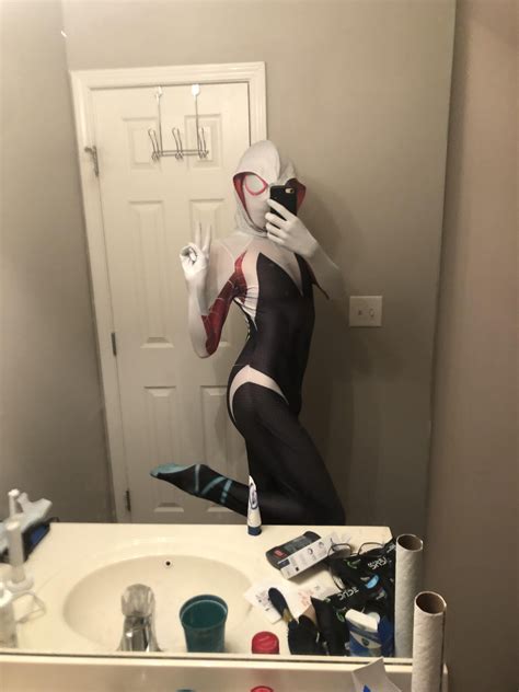 My Spidergwen Cosplay By Cosplaying Cryptid Rspidergwen