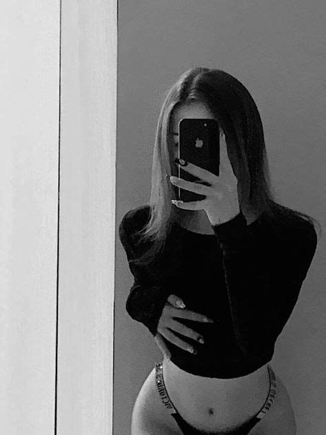 Девочки Без Трусиков