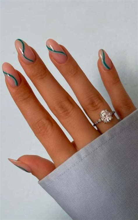 Manicura Minimalista 7 Diseños De Uñas Almendradas Para Toda Actividad