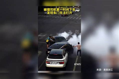 司机突发休克撞上对向车辆，市民、消防员接力救援，为你们点赞