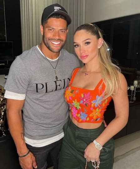 Soccer Star Hulk To Become A Father With Ex Wife S Favourite Niece