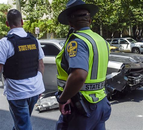Charlottesville Qui Est James Fields Lhomme Accusé Davoir Foncé