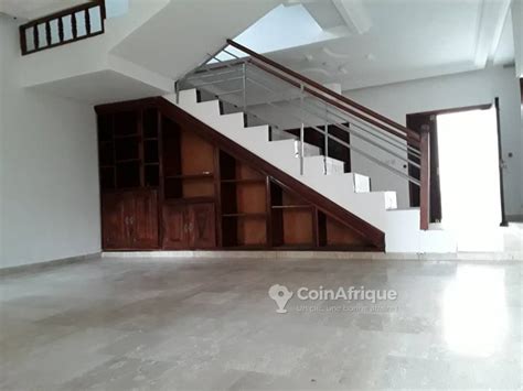 Villas Location villa duplex 8 pièces Cocody angre 8eme tranche en