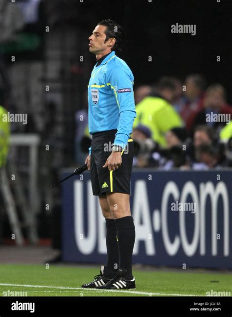 Additional Assistant Referee Europa Athletico Madrid V Fulham Fc Hsh