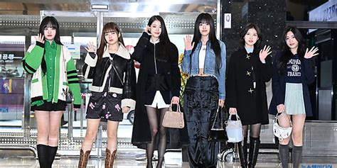 【photo】ive、日本初の単独コンサートのため出国手を振って挨拶（動画あり） Kstyle