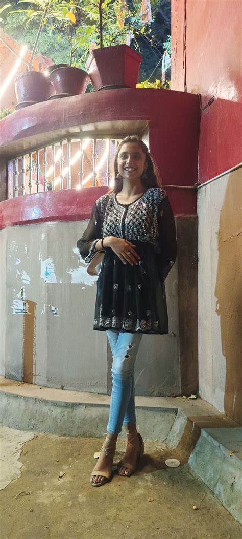 Chikankari Kurti With Jeans Black Chikankari Kurta With Jeans Outfits