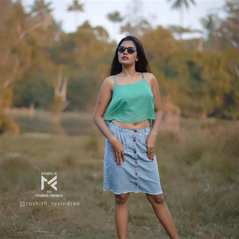 Photos யப்பா கேரளா மாடல் அழகியா இவங்க சொக்கவைக்கும் அழகில்
