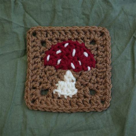 Crochet Granny Square Cat Beanie Free Pattern And Tutorial