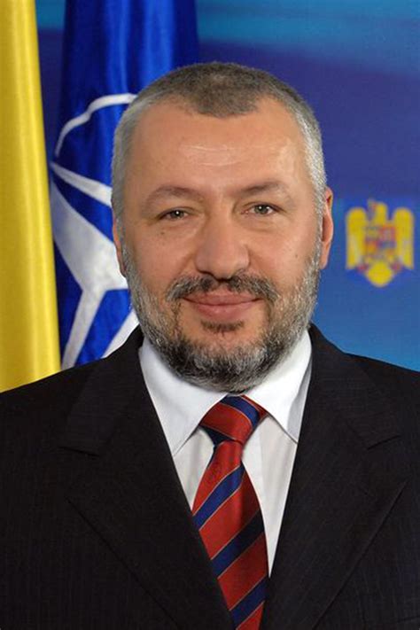 Iulian Fota Repatriot