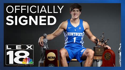 Kentuckys Own Reed Sheppard Signs To Play Basketball At Uk
