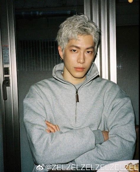 Zelzelzelzel On Ig And Weibo Bleached Hair Men Men Blonde Hair Haircuts For Men