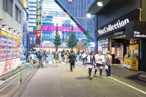 Akihabara Shopping A Geeks Paradise In The Heart Of Tokyo Japan