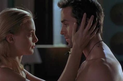 5 Film Dengan Adegan Ranjang Terhot Cocok Ditonton Bareng Pasangan
