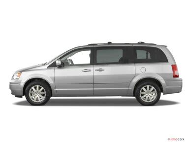 2010 Chrysler Town Country Review Pricing Pictures U S News