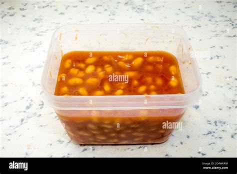 Navy Beans In Container Hi Res Stock Photography And Images Alamy
