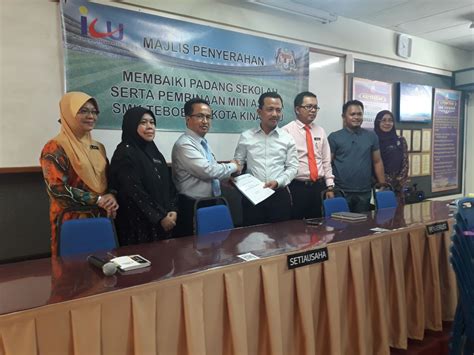 Majlis Menandatangani Dan Penyerahan Membaiki Padang Sekolah Serta Pembinaan Mini Astaka Smk