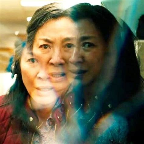 Tudo em Todo Lugar ao Mesmo Tempo se torna filme mais premiado da história