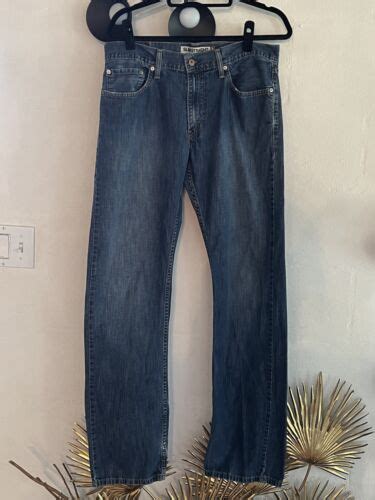 Levis Jeans 514 Size Gem