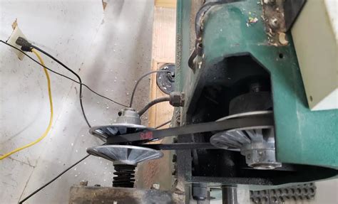 How To Operate Lathe Machine Manually Expert Tips