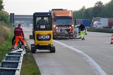 Reifenplatzer Sorgt Für Crash Und Sperrung Auf A4 Bei Chemnitz