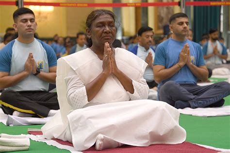 21 जून 2024 को राष्ट्रपति भवन में 10वां अंतरराष्ट्रीय योग दिवस समारोह