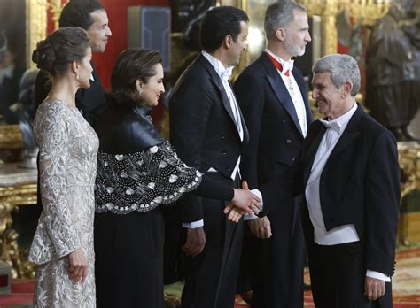 Foto de la cena de gala de los Reyes al emir de Qatar en el Palacio Real Imágenes