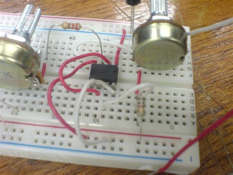 CIRCUITOS Parpadeo Controlado De Un Led