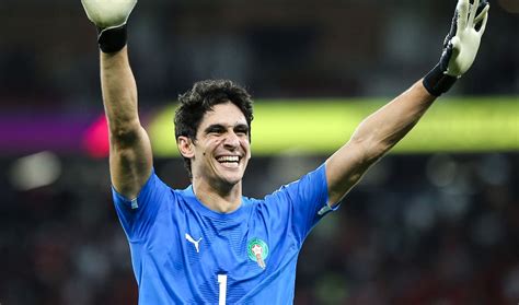 Yassine Bounou En Lice Pour Le Titre De Meilleur Gardien Mondial