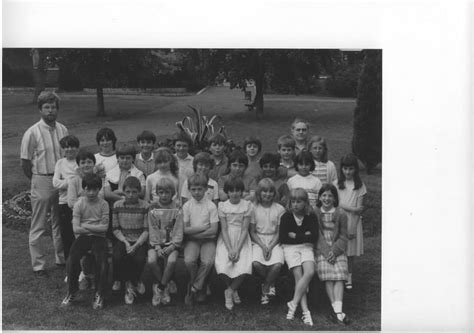 Photo De Classe Classe De Cm1 De 1984 école Sainte Marie Copains Davant