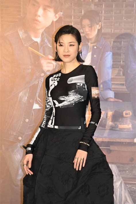 Ian表演齋企fans唔收貨改考慮台上換衫 Ak「封咪」解釋為走更長的路 星島日報