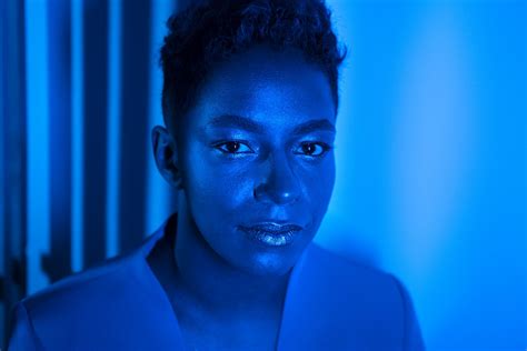 Lumière Bleue Un Danger Pour Vos Yeux à La Maison