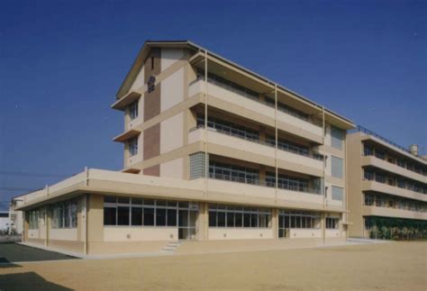 第二中学校校舎改築工事岩崎建設有限会社