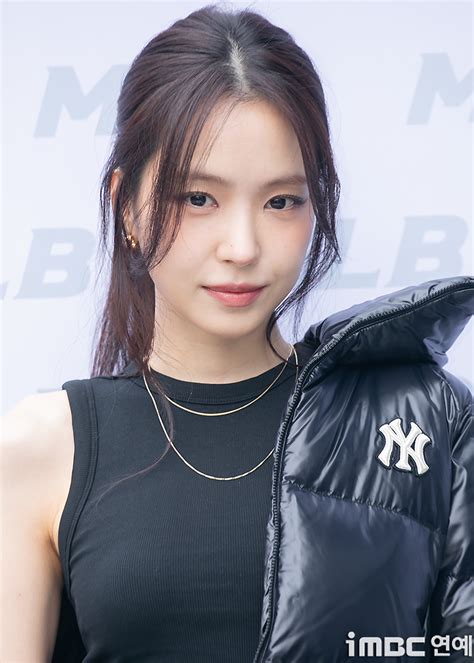 [포토] 손나은 신비로운 눈빛