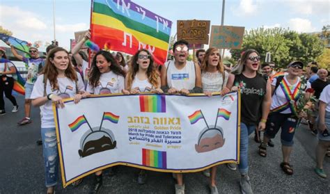 Jerusalem Chief Rabbi Demands No Pride Flags Be Waved At Gay Parade