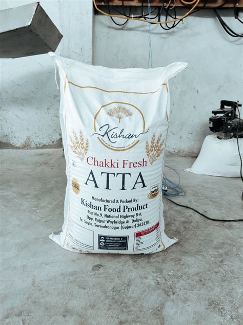 Indian 25kg Kishan Chakki Fresh Atta Packaging Type Bag 12 Months At