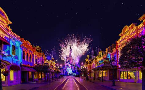 Disneyland Pictures At Night