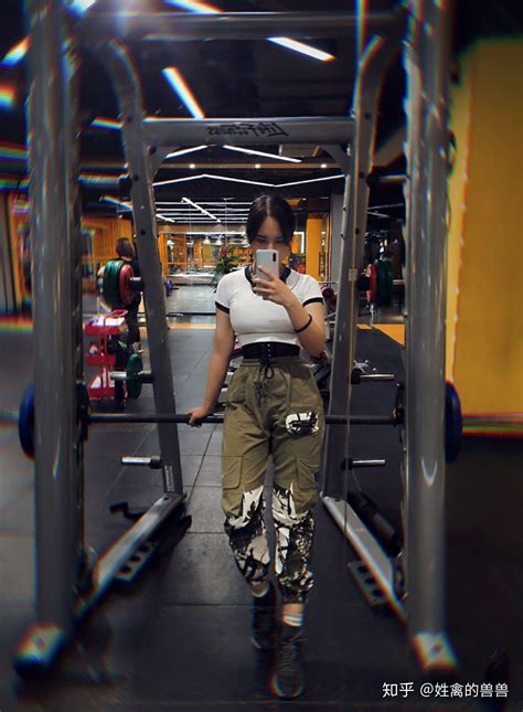 屁股大腰细的女孩都穿什么牛仔裤 知乎