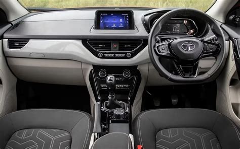 Compare Toyota Urban Cruiser Taisor Vs Maruti Fronx Vs Tata Nexon 2020