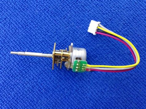 超長軸 微型步進電機 2相4線 步進馬達 15mm 金屬齒輪箱 11gba 兩相四線 Yahoo奇摩拍賣